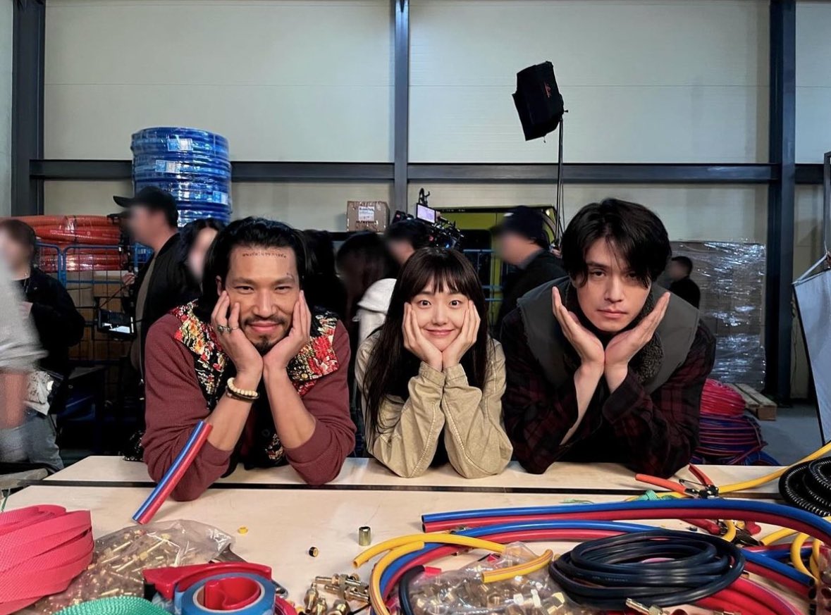 최근 국적도 이력도 인터뷰도 흥미돋인 배우 feat. 카지노, 킬러들의 쇼핑몰 - 유머/이슈 - YULDO